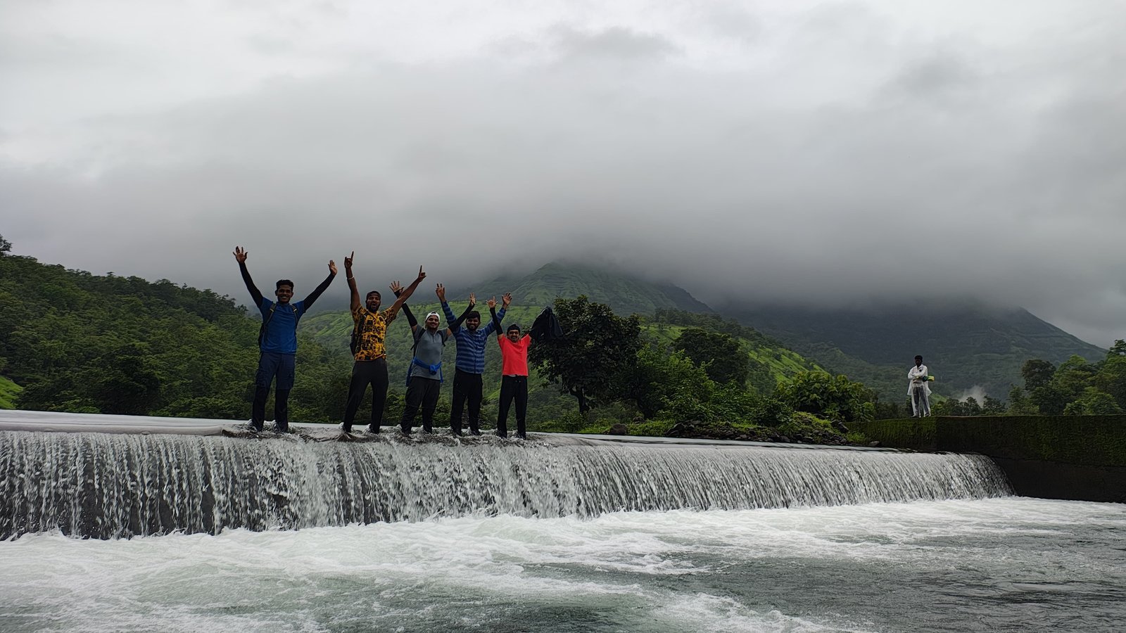 Karoli Valley Trek | Treks and Trails India