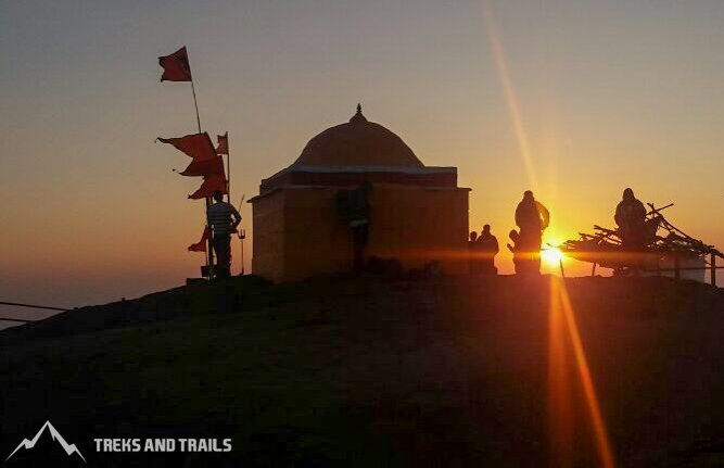 Kalavantin Durg Trek from Pune | Treks and Trails India